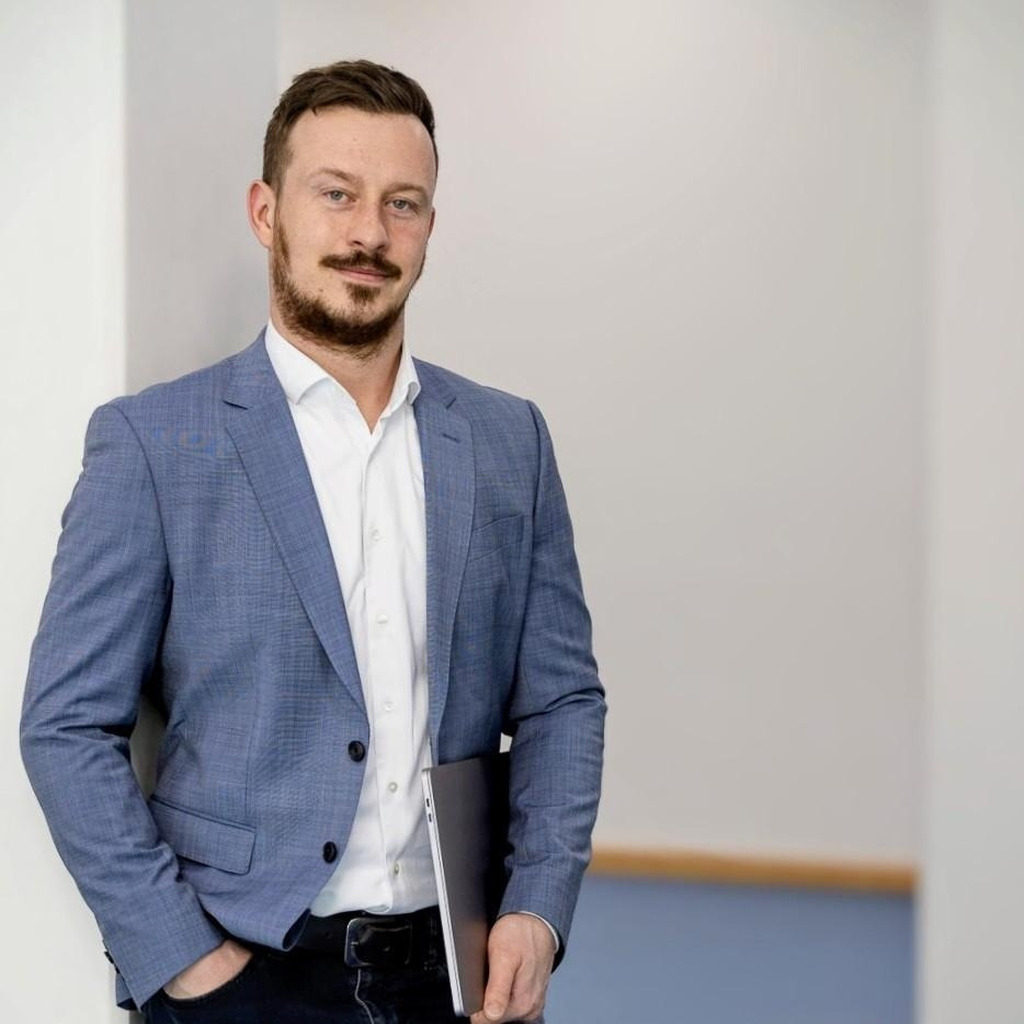 Christian Siebert - Head of IT && Prokurist - Private Kant-Schulen gGmbH | XING