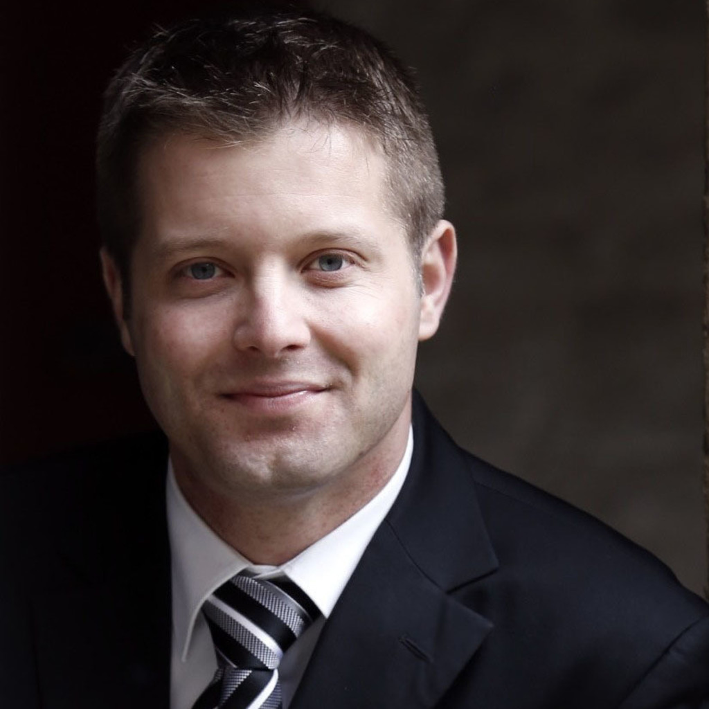 Dr. Simon Deymann - Senior Vice President Netzwerkstrategie Sortierung ...