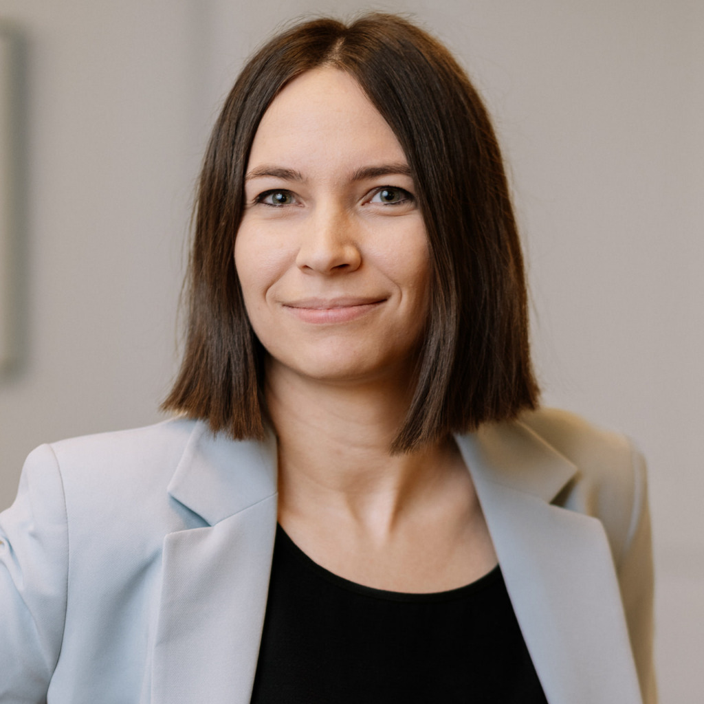 Dr. Lisa Klüger - Steuerberaterin, Geschäftsführerin - Dr. Weigl ...