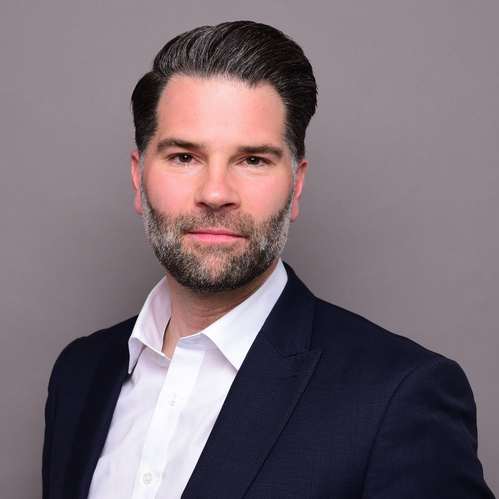 Sven Bayer MRICS - Director Development - VECTOR Real Estate | XING