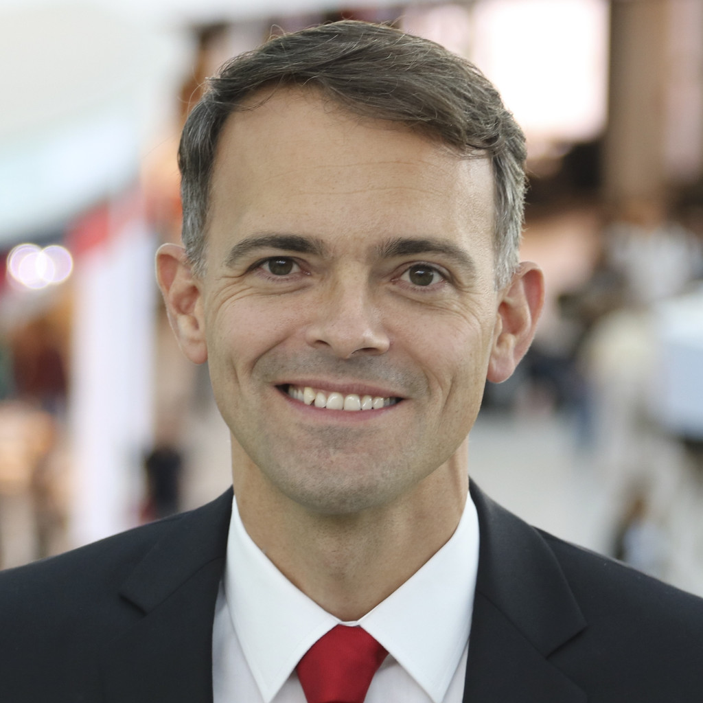 Dr Patrick Bohl - Head of Retail and Advertising - Budapest Airport Zrt ...