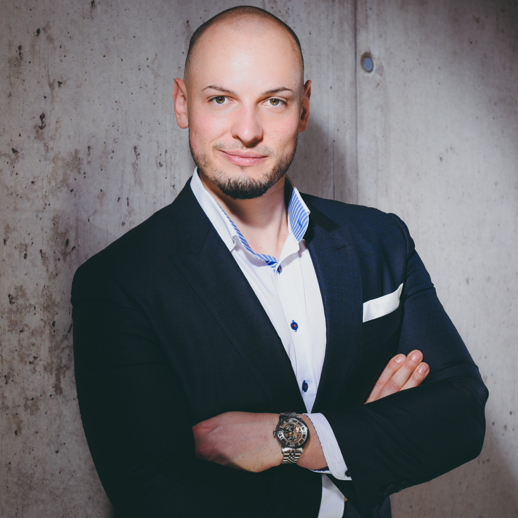 Philip Ertle - Client Solutions Director - Robert Half | XING