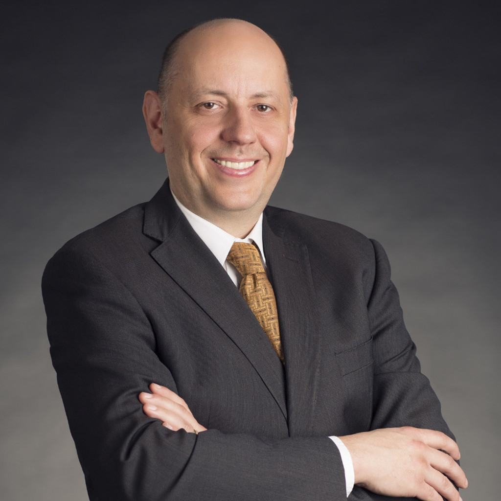 Dipl.-Ing. Robert Pastuszek - Leiter Asset Management Immobilien ...