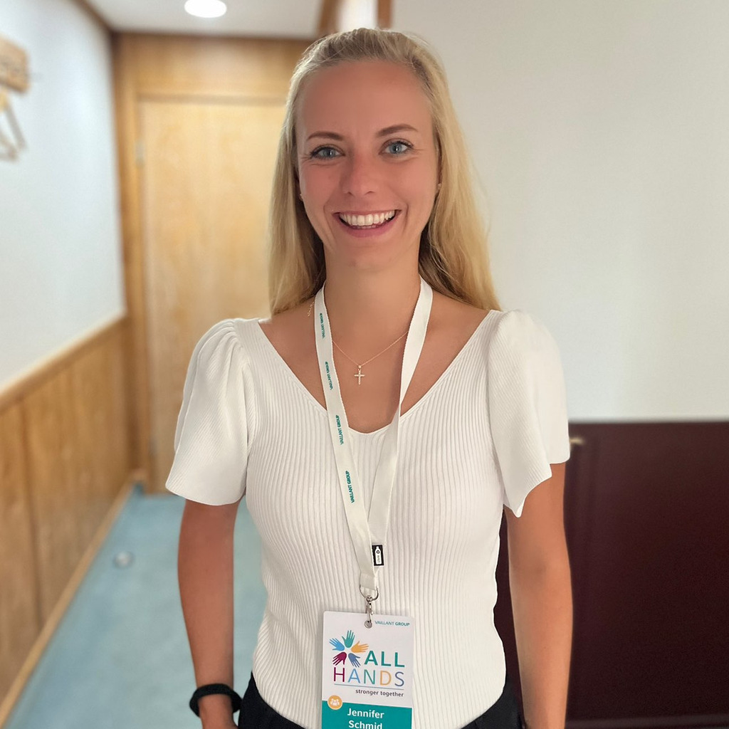 Jennifer Schmid - Expert leadership development - TKE (ThyssenKrupp ...