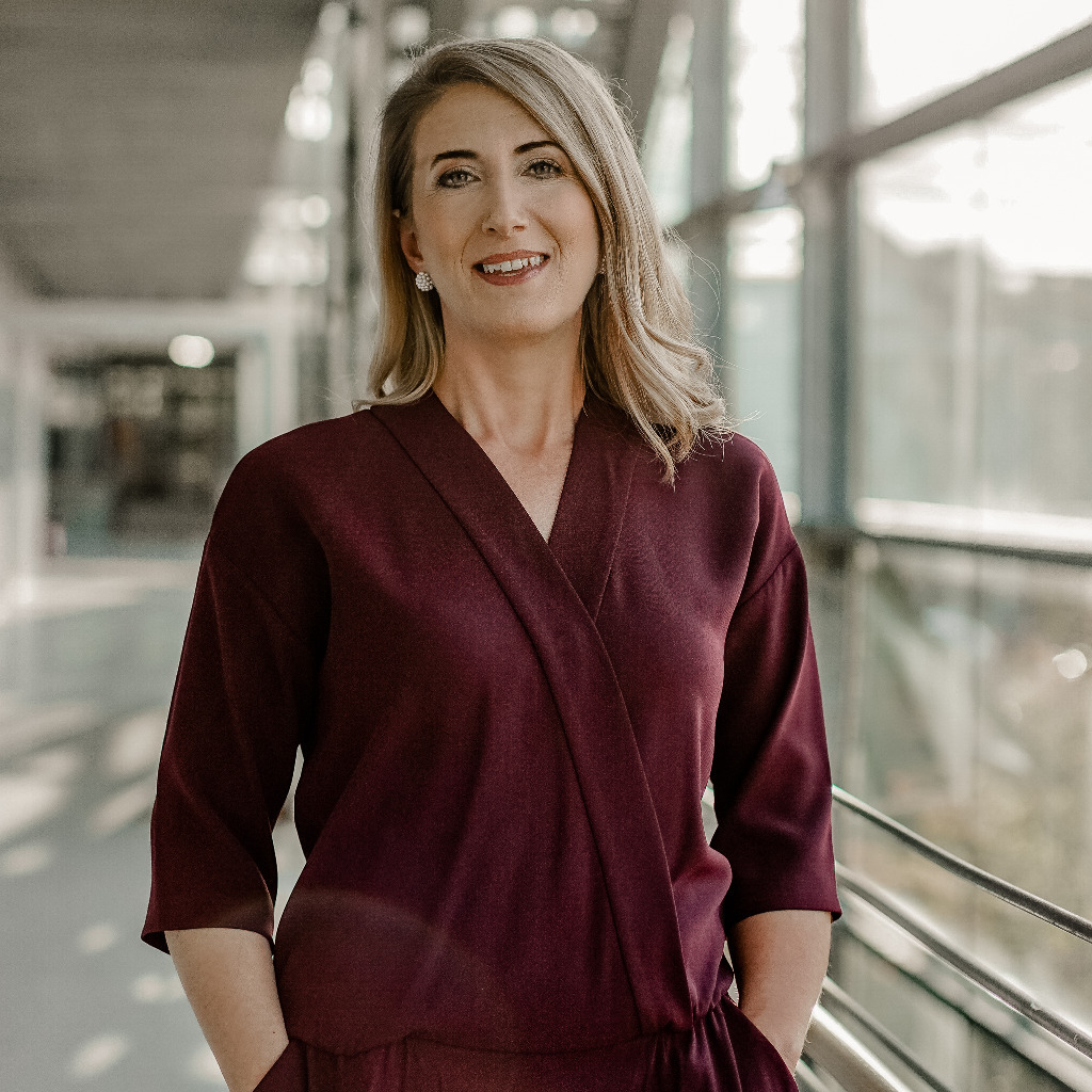 Azra Ganic - Steuerung Managementsysteme/Strategie Entwicklung - Audi ...