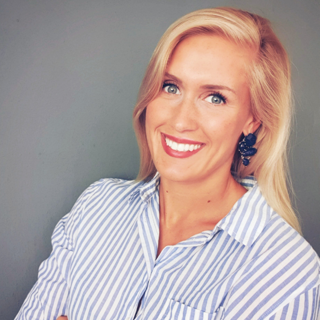 Nele Strohschänk - Community Manager - Nordzentren e.V. | XING