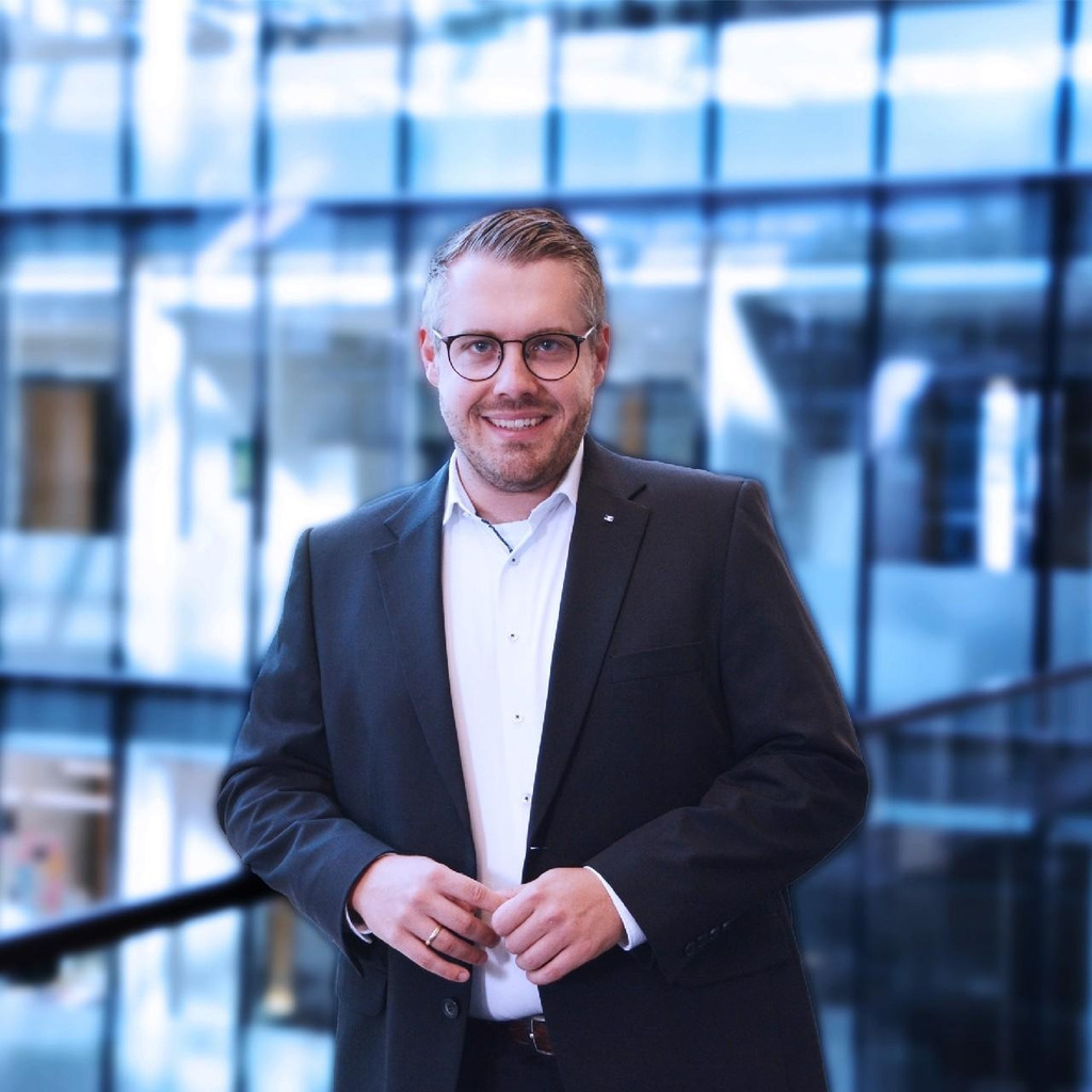 Lukas Frenken - Banking & Finance - Frankfurt School of Finance ...