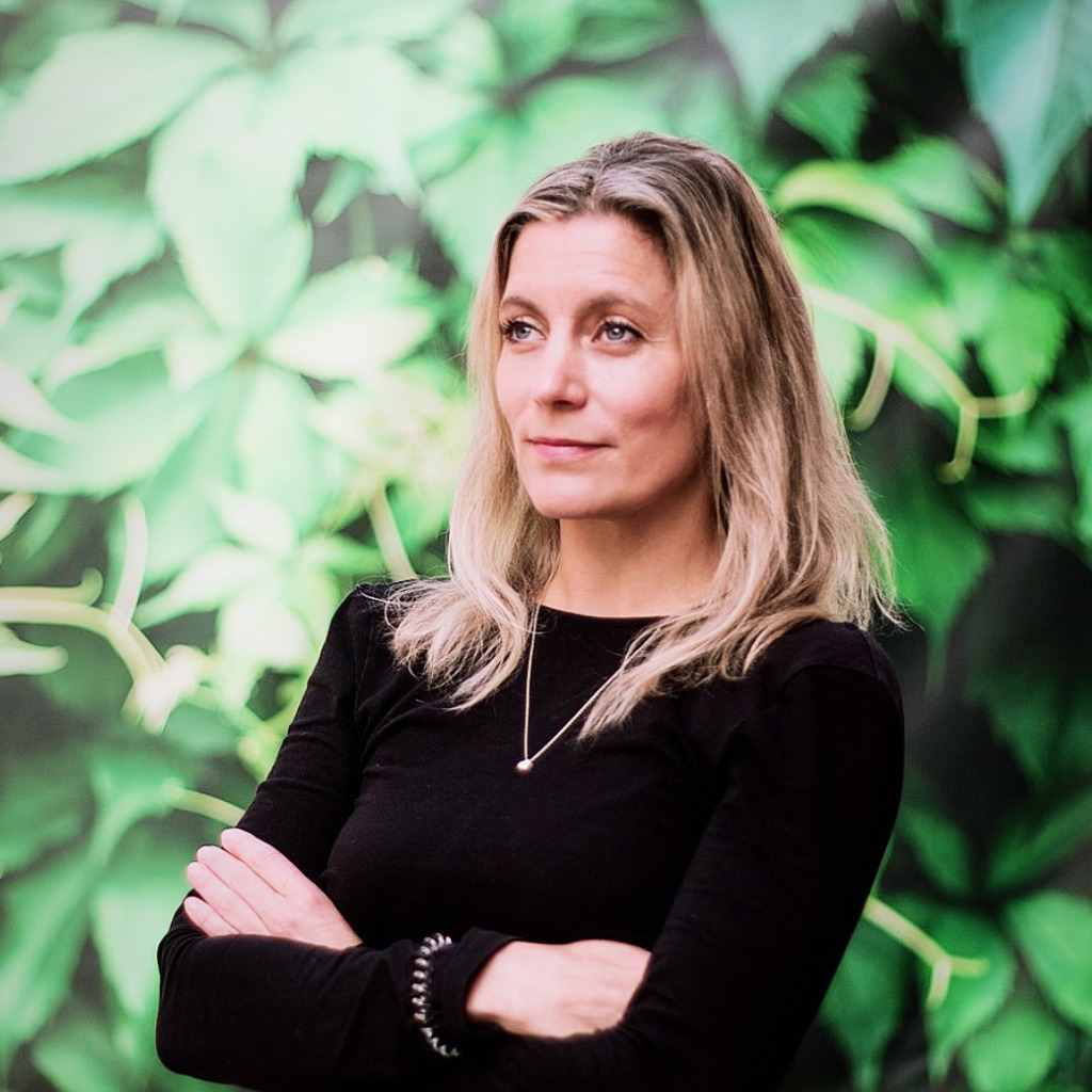 Nora Heidemann - Mediengestalterin - ieQ-systems GmbH & Co. KG | XING