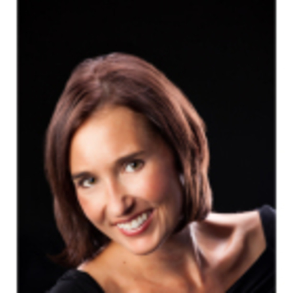 Heidi Siefkas - Dynamic Marketing and Public Relations Executive - www ...