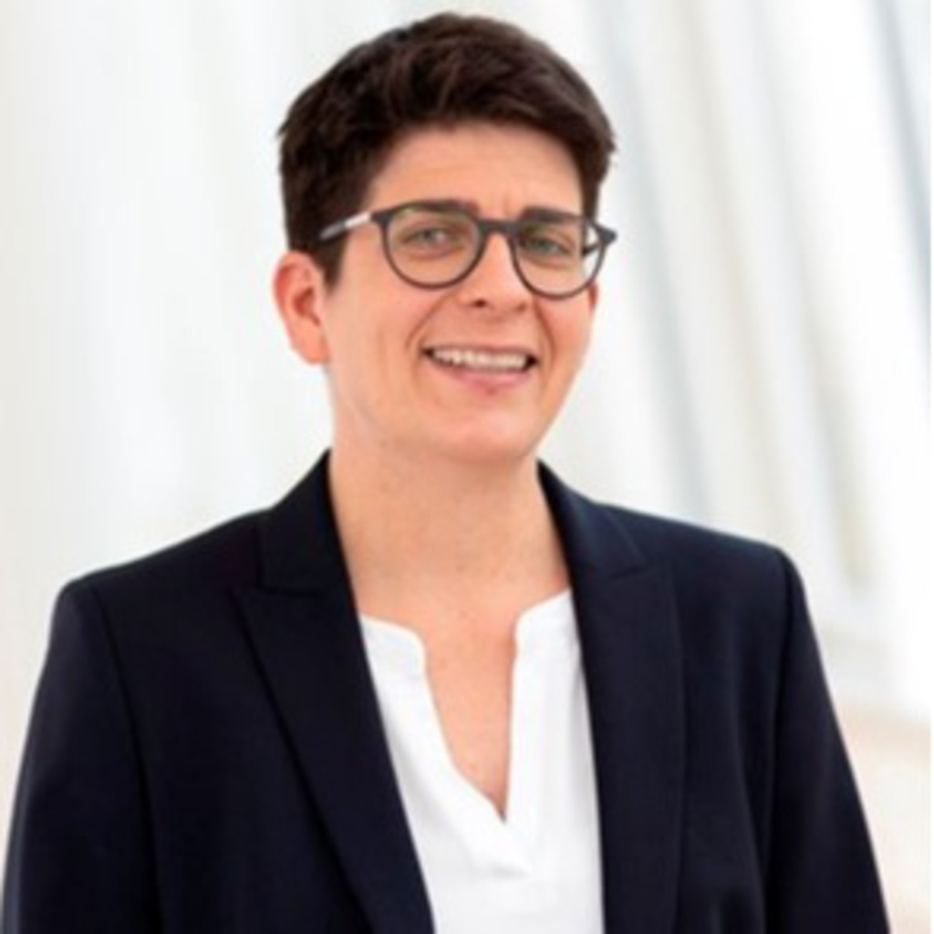 Alexandra Peter - Leitung Prozess- und Qualitätsmanagement - Kliniken ...