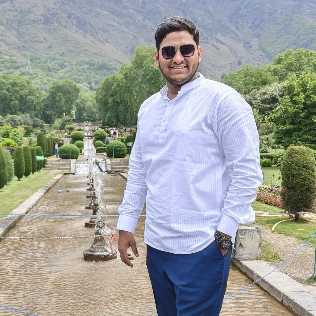 KHUZAIMA Ansari: Ausbildung und Berufserfahrung | XING