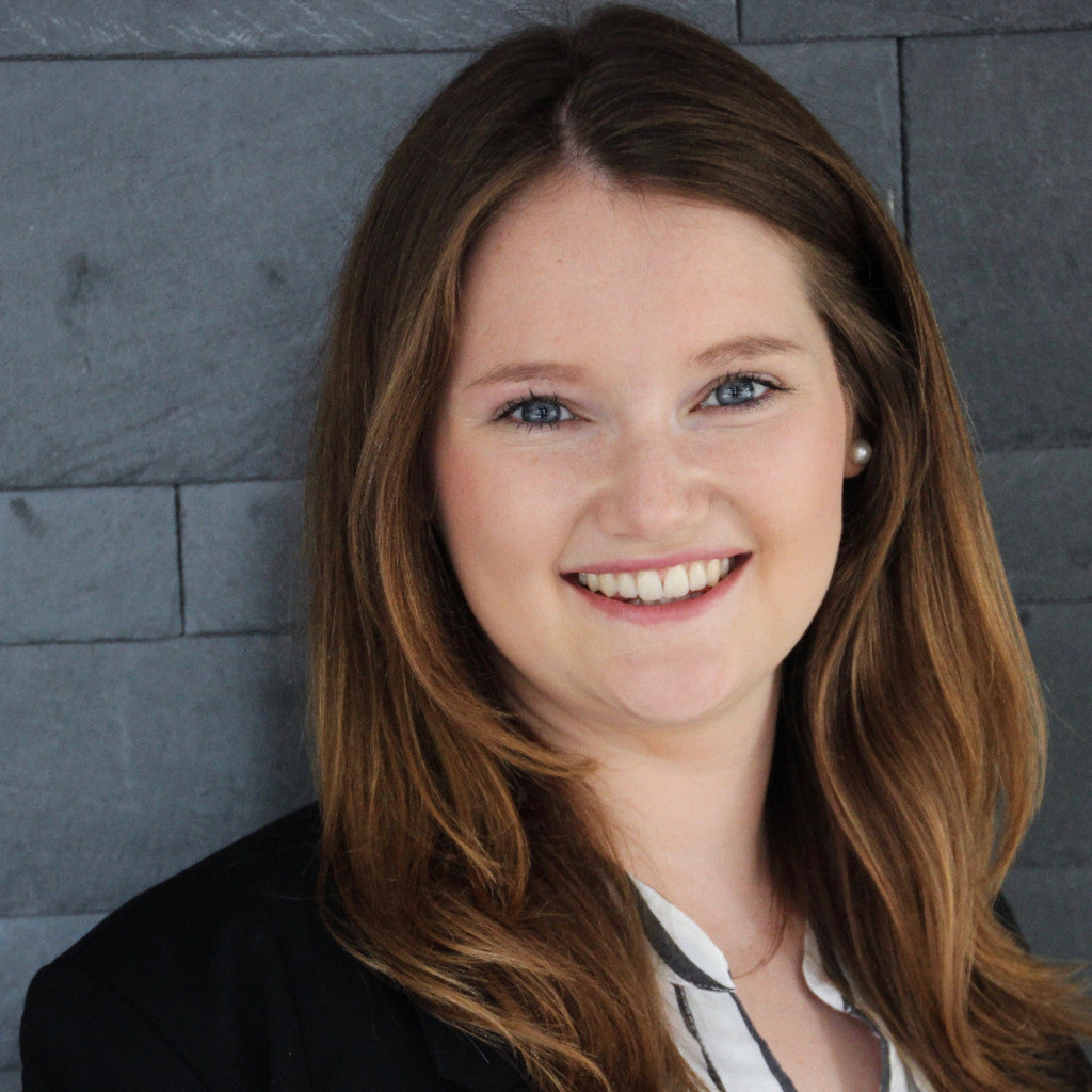 Stefanie Fröhlich - E-Commerce Manager - Hubert Burda Media | XING