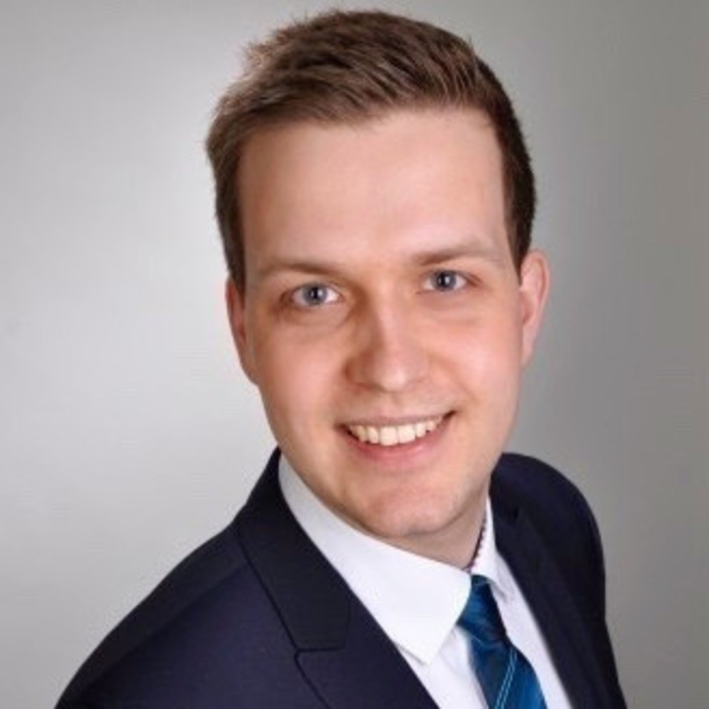 Jonathan Krüger - Leiter Business Development / Senior Product Group ...