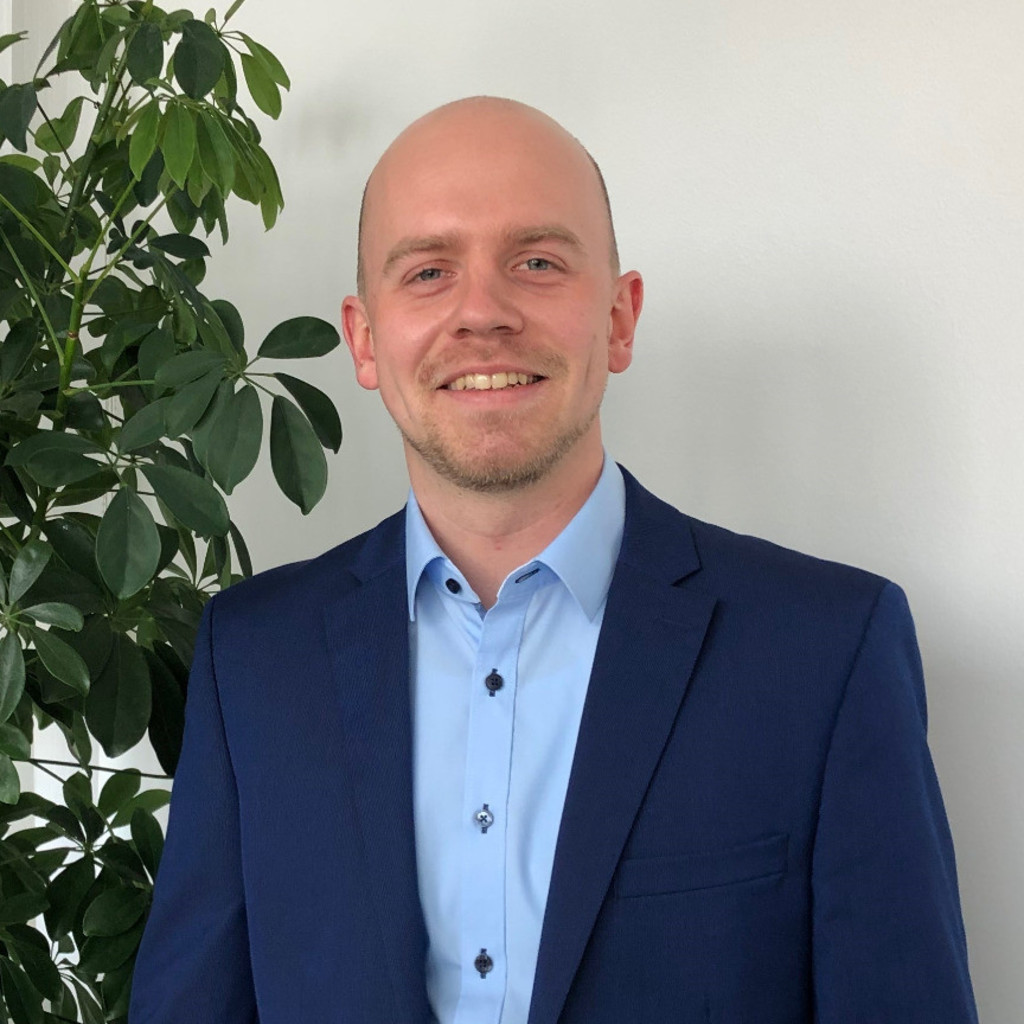 Christoph Hauner - Vertriebsmitarbeiter Night Star Express - Donau-Speditions-Gesellschaft ...