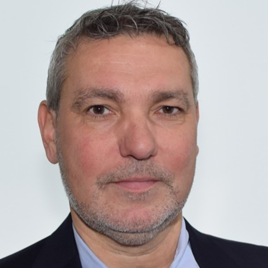 Dierk Sandner - Change und Project Manager - Universal-Investment ...