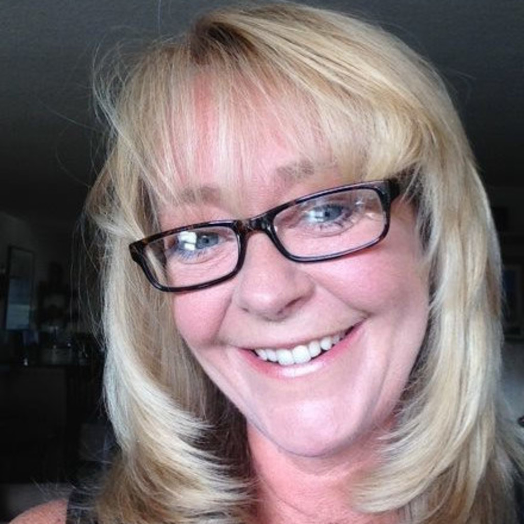 Pamela Saunders - CEO - PSEO - Professional Search Engine Optimization ...