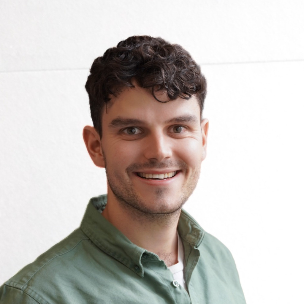 Sebastian Mayr - Werkstudent Purchasing - RKW Group | XING