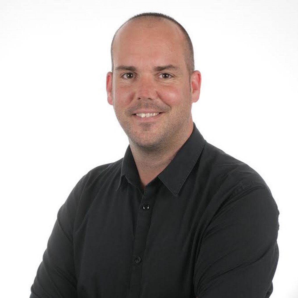 Dipl.-Ing. Alexander Dengler - Versuchsleiter Low Speed Crash ...