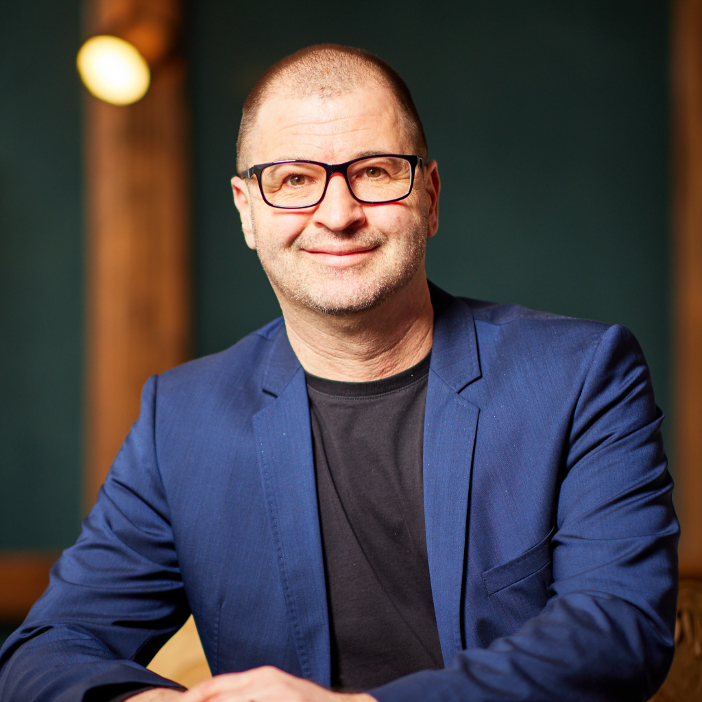 Oliver Strobel - Leiter Unternehmens-, Personalentwicklung und ...