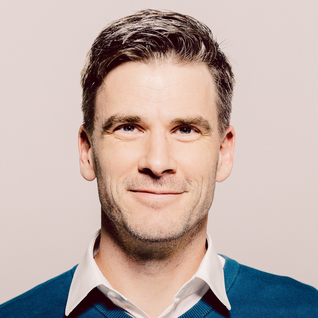 Robin Schmid - Chef vom Dienst Newsroom / Fachgebietsleiter Redaktion ...