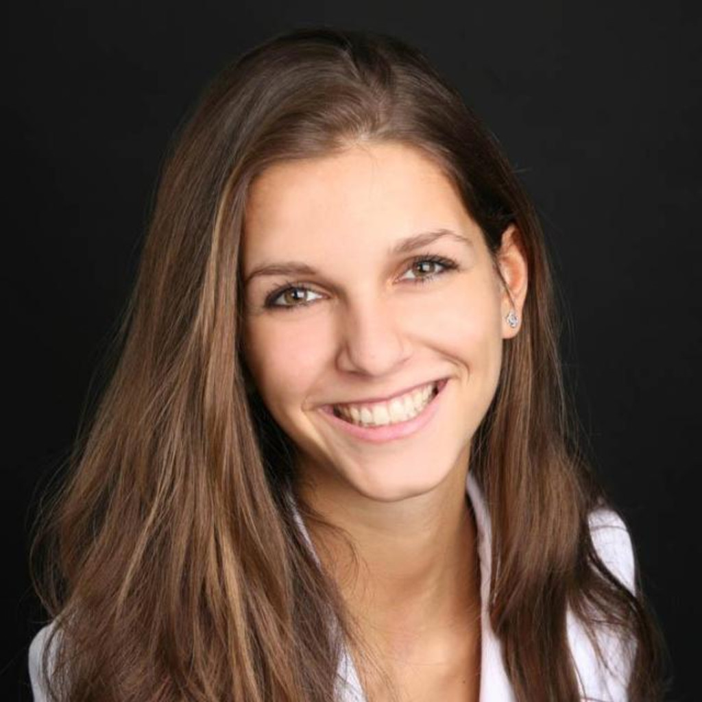 Julia Schubert - Photo Editor - FUNKE Women Group GmbH | XING