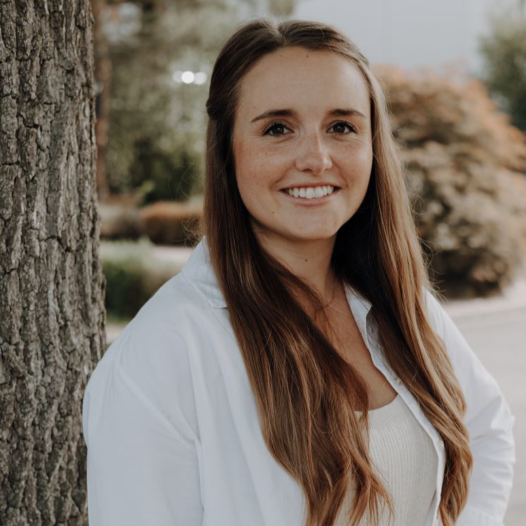 Melanie Rosenbach - Bürokauffrau - BLICKFANG Onlinemarketing GmbH | XING