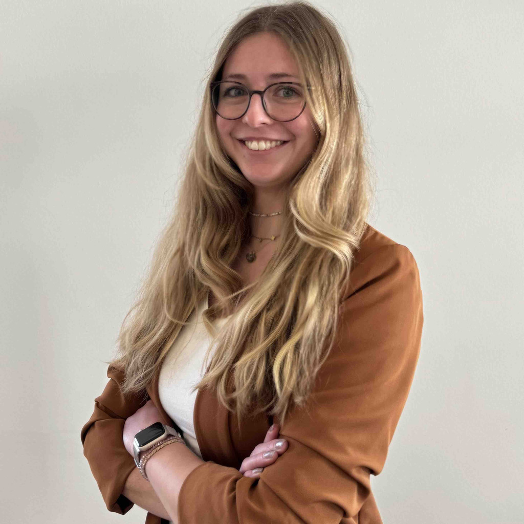 Christina Steins - Sachkundige Wertermittlerin im Kleindarlehensbereich - Value AG | XING