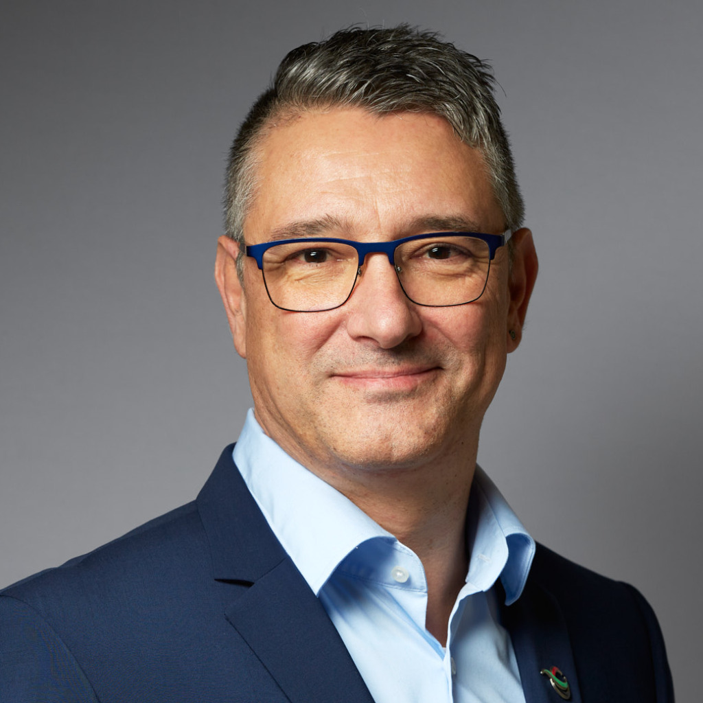 Oliver Frey - Director Business Procurement Germany & Eastern Europe ...