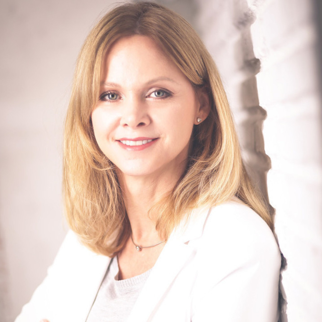 Yvonne Lorenz - Inhaberin - Lorenz Immofinanz - Maklerin Immobilien ...