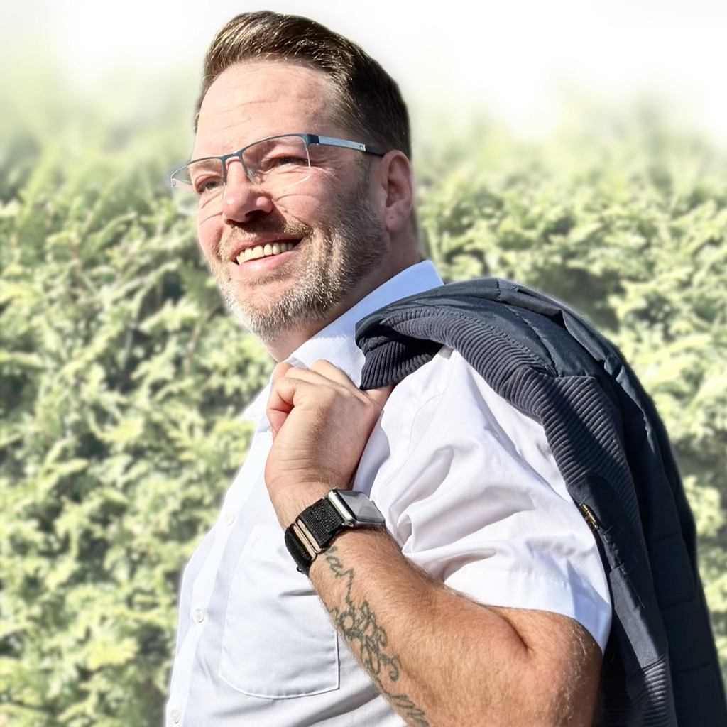 Daniel Stork - Lagerleitung - Movinga | XING