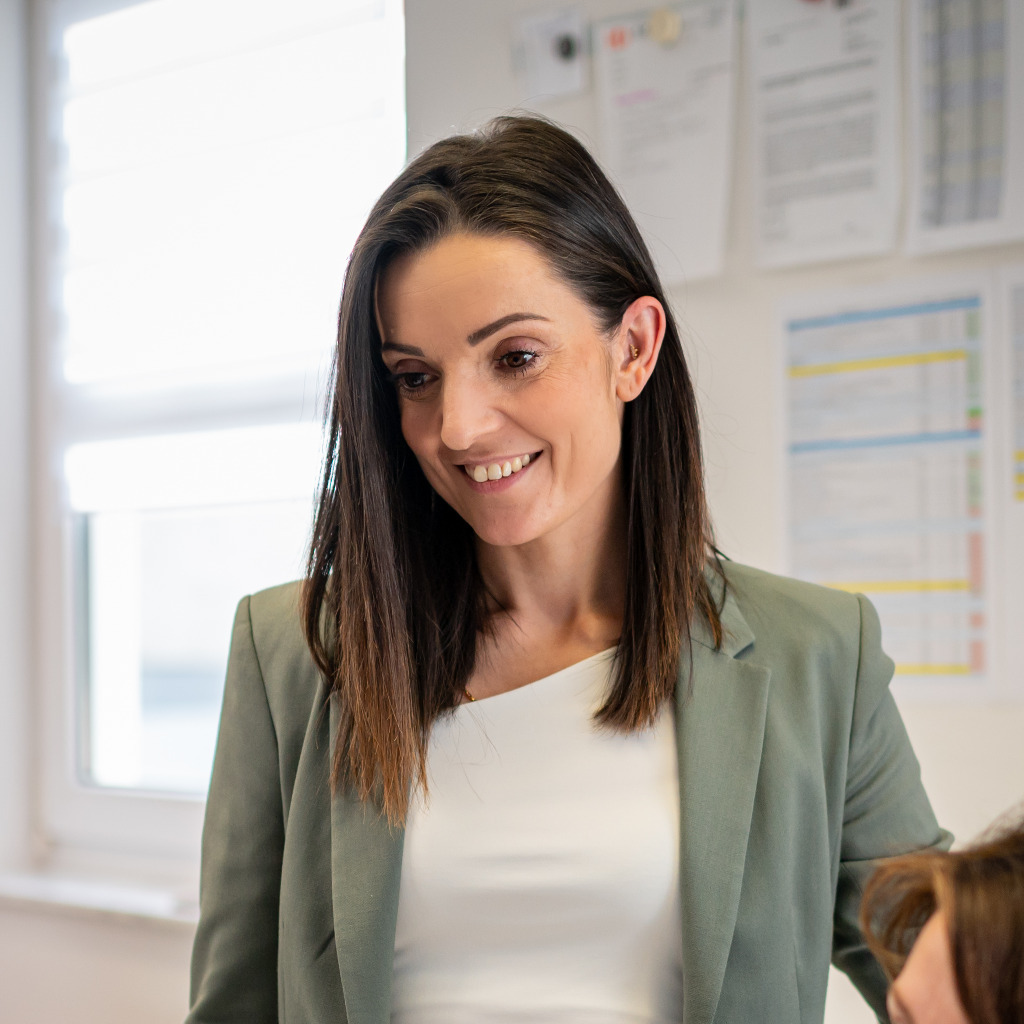 Elena Maria Neuhof - Senior Personalreferentin ...