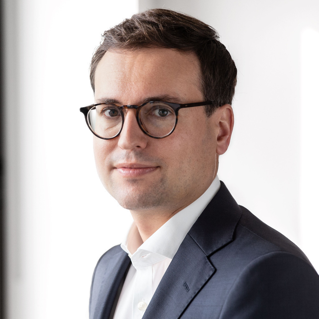 Robert Labas - Executive Director - Edelman Smithfield | XING