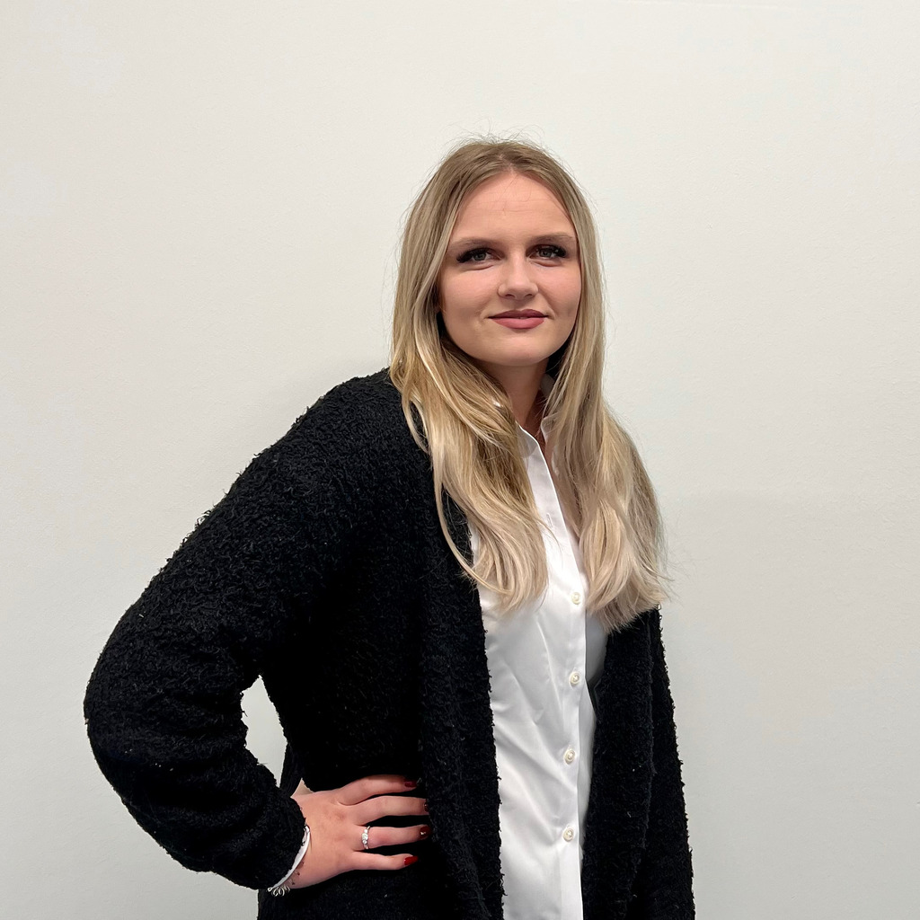 Maja Schröder - Mitarbeiter Vertriebsinnendienst - FUCHS. Die ...