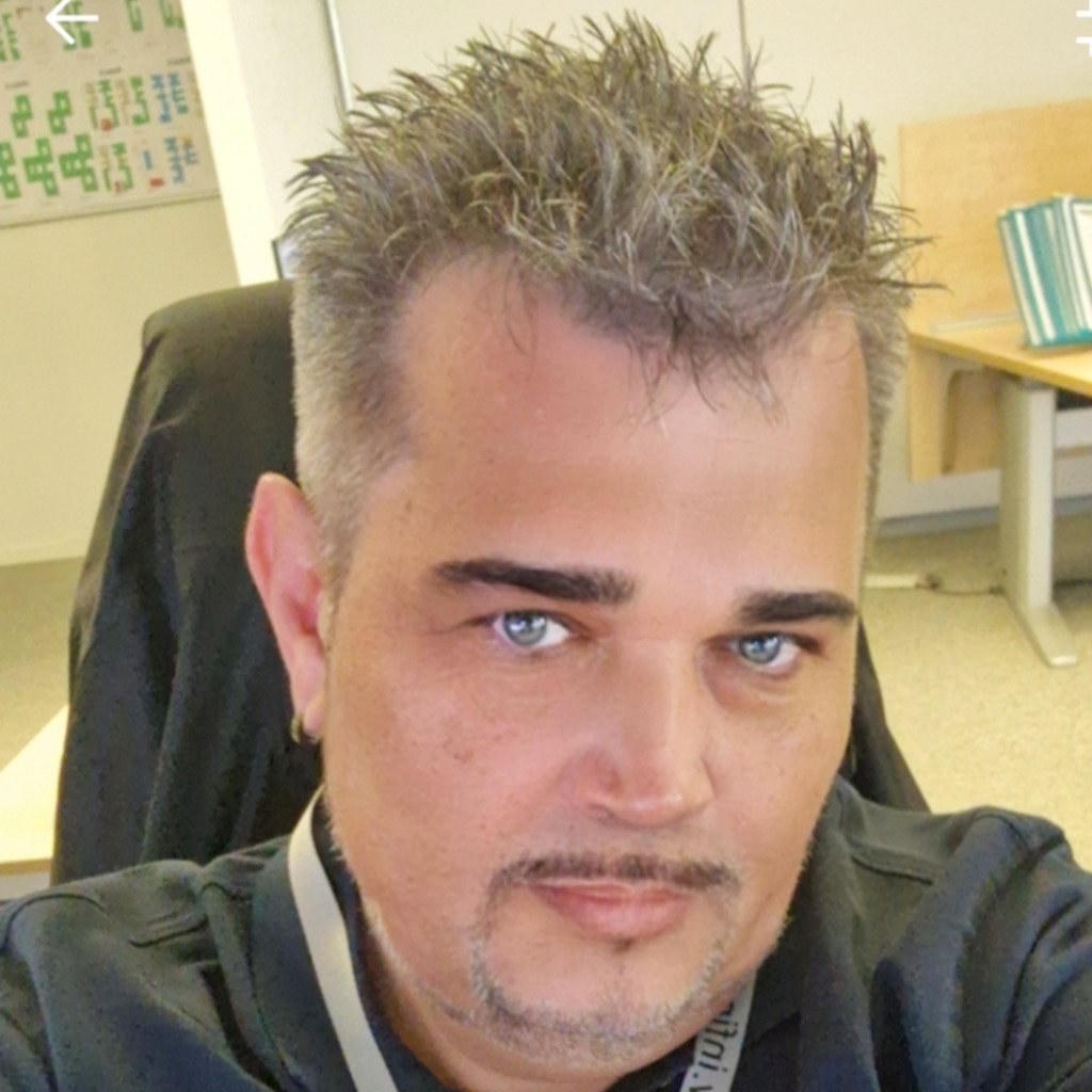 Christoph Becker - Senior Expert Security Operations - Infineon ...