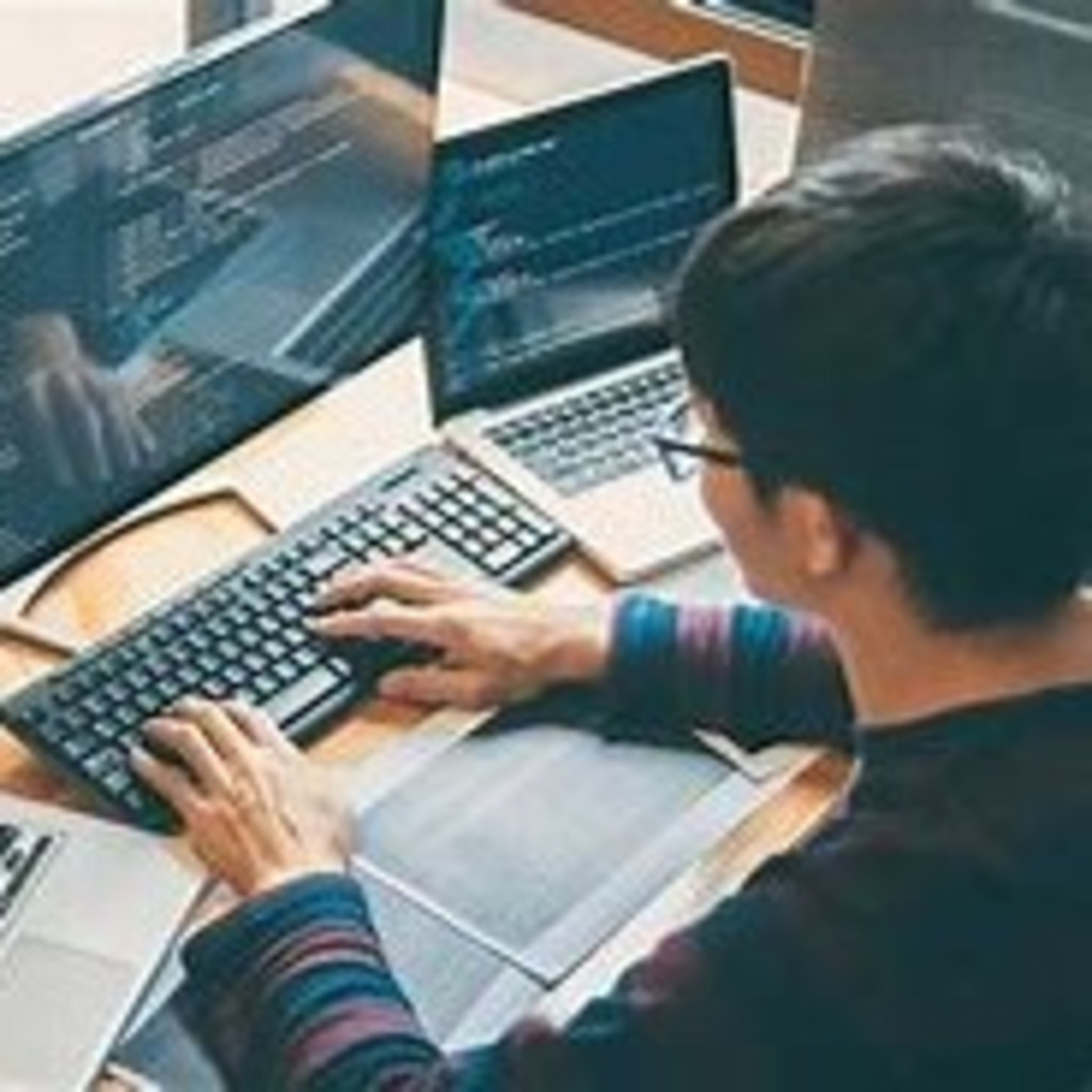 adam baze - React Developer - Sonatus | XING