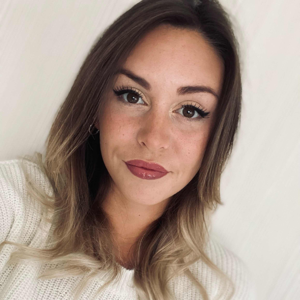 Vanessa Kühner - Teamassistentin - Siemens AG, Digital Factory | XING