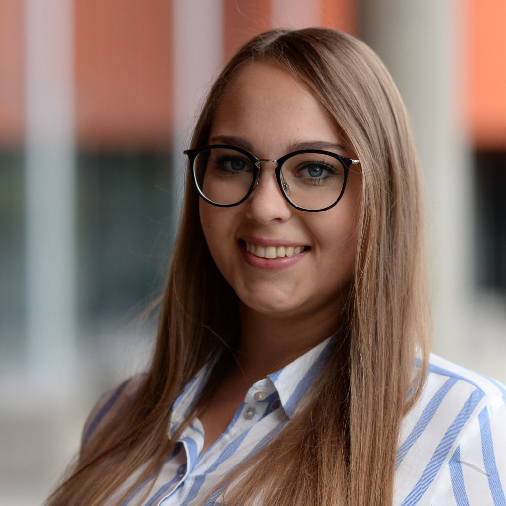 Melanie Neumann's Instagram, Twitter & Facebook on IDCrawl