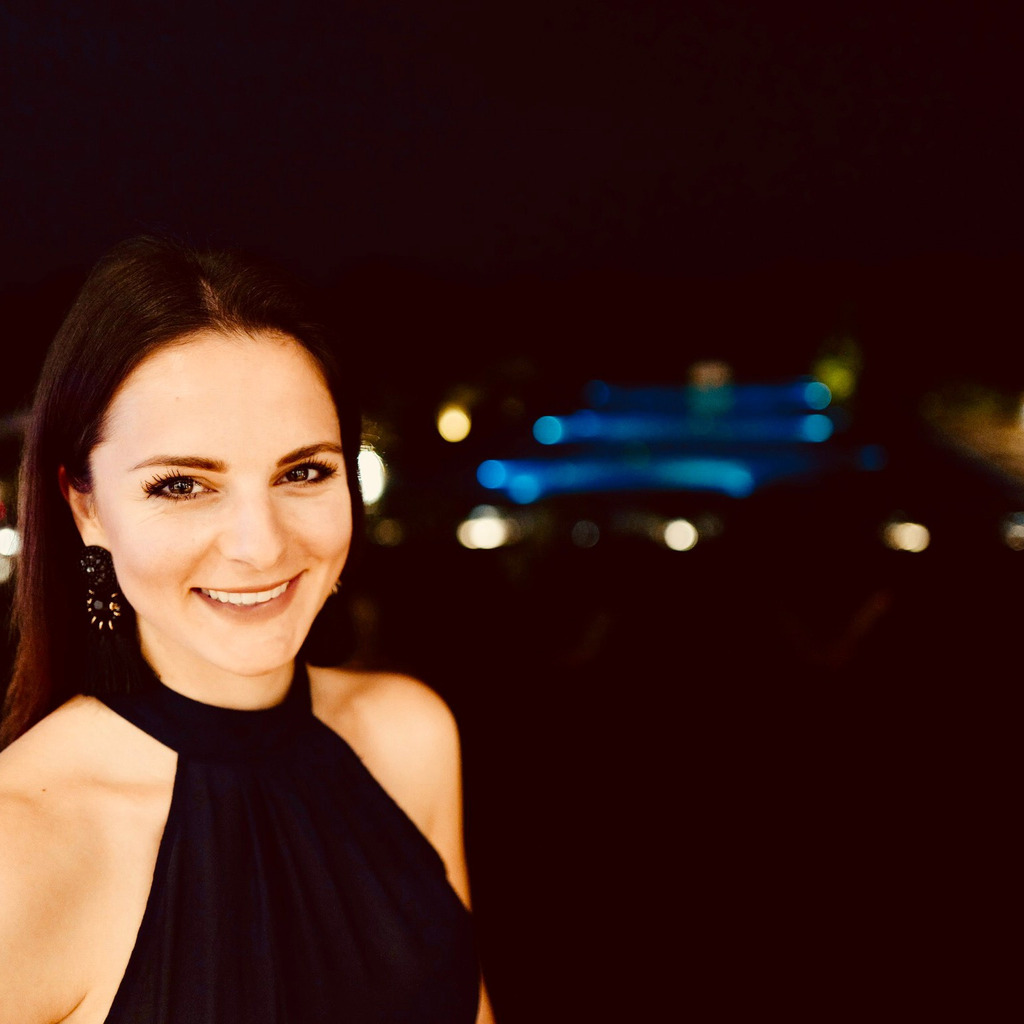 Victoria Teresa Franke - eMobility Strategy & Projects - Daimler Truck ...