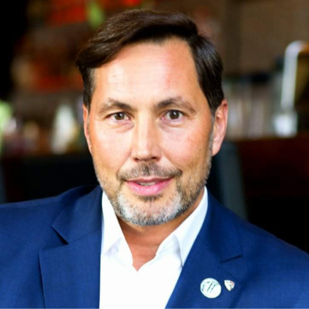 Michael Lohr - Präsident/CEO - The HONourables Business and Lifestyle ...