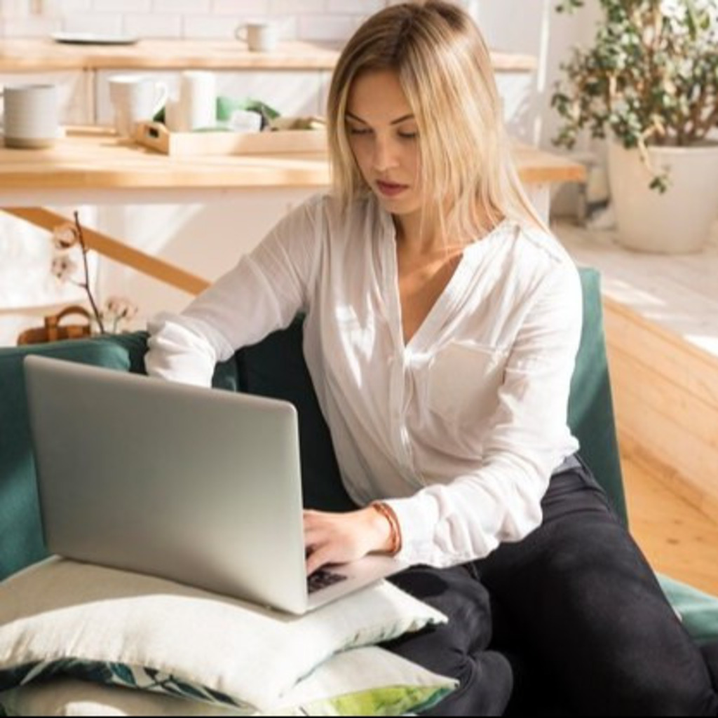 Danielle Medina - Usability Consultant - Jamestown US-Immobilien GmbH ...