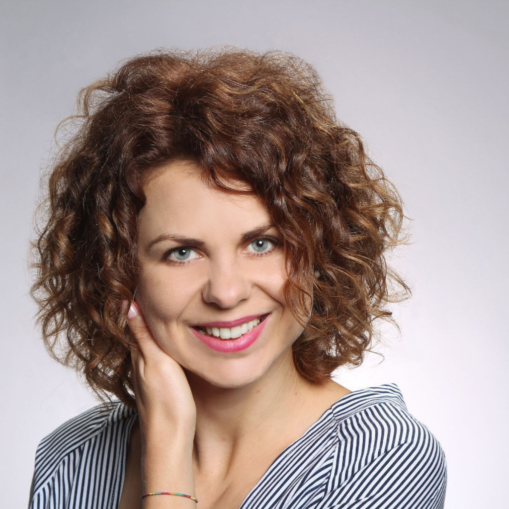 Mag. Mariola Nowak - Senior Product Manager - HSE.AG | XING