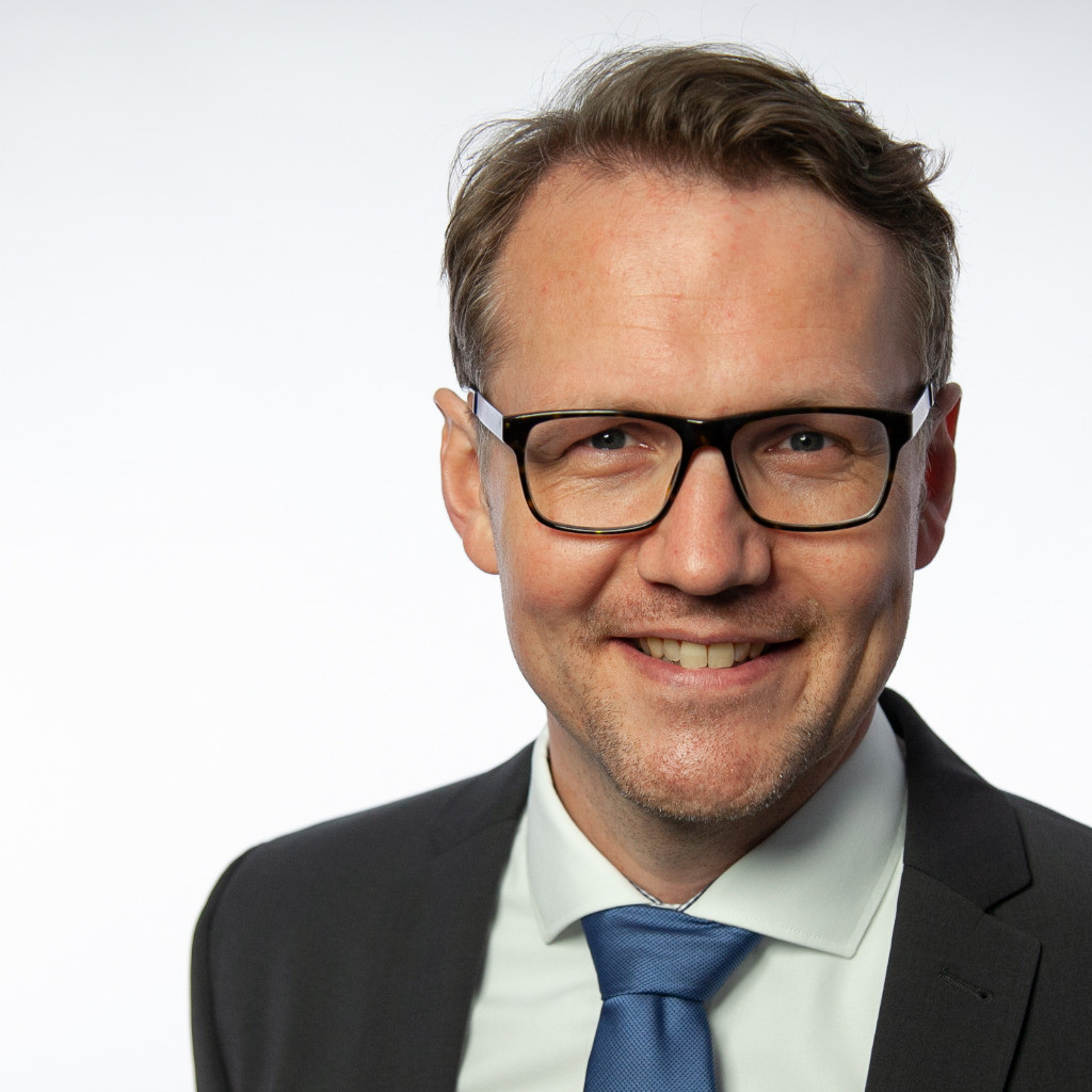 Dr. Dennis Breitsprecher - Senior Product Manager Stereo & Digital bei ...