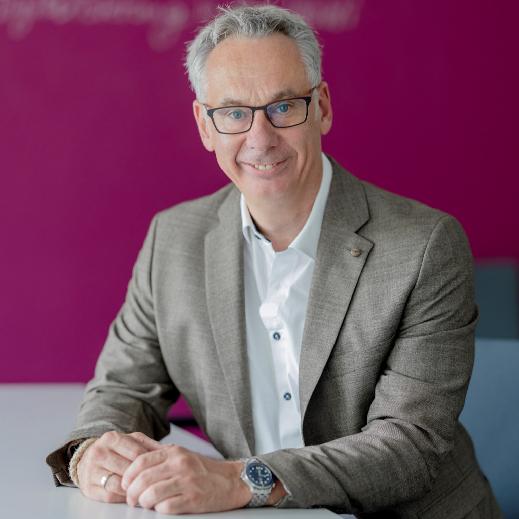 Dr. Carsten Brausch - Geschäftsführer - Bauen für Menschen GmbH | XING