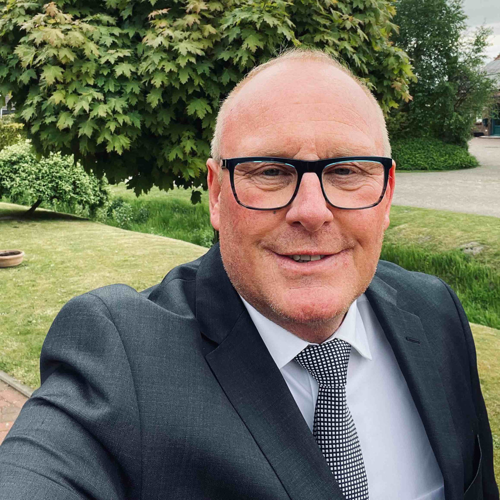 Michael Bluhm - Firmenkundenberater Risiko-und Vorsorgemangement der ...