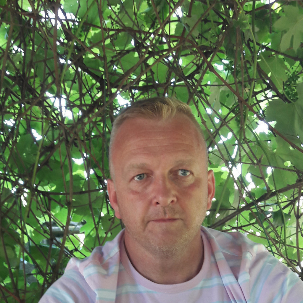 Michael Busse's Instagram, Twitter & Facebook on IDCrawl