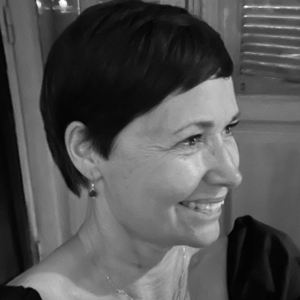 Stefanie Ott's Instagram, Twitter & Facebook on IDCrawl