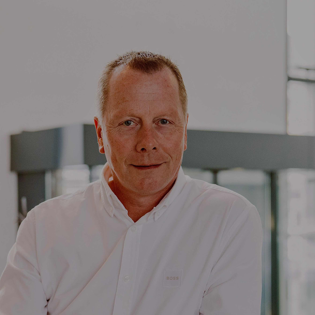 Jörg Ebbesmeyer - Managing Partner - Consenso Management & IT ...