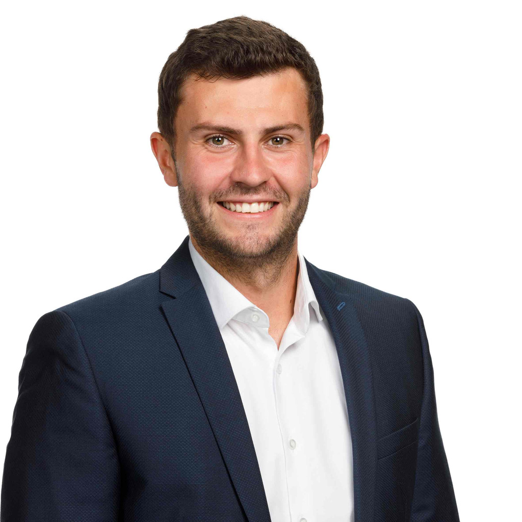 Michael Stuber - Referent Personal und Vorstandsassistenz - Volksbank Raiffeisenbank Regensburg ...