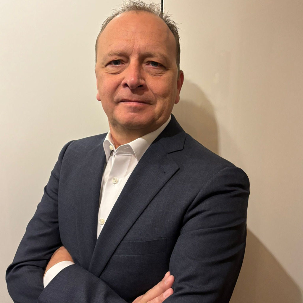 Dipl.-Ing. Michael Reichert - Regional Sales Manager - VAG Vereinigte ...