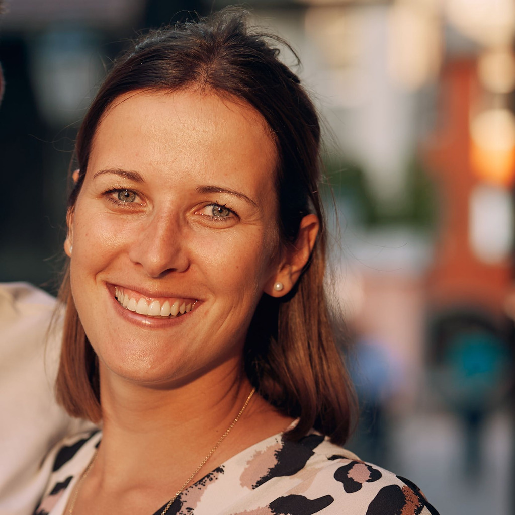 Jennifer Waag - Teamleitung Personalabrechnung - A. Reiff & Cie. KG | XING